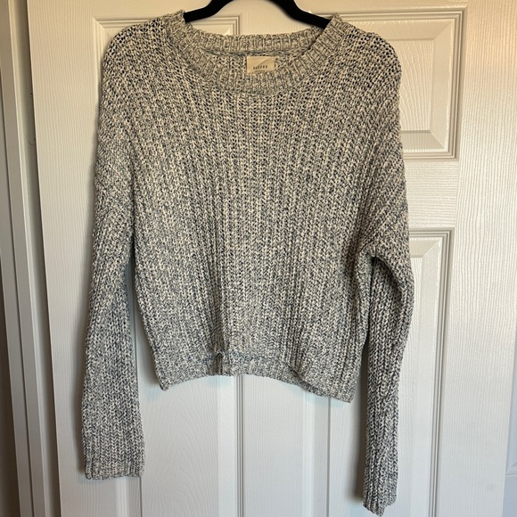harper heritage | Sweaters | Harper Heritage Marled Blue And White Crew ...